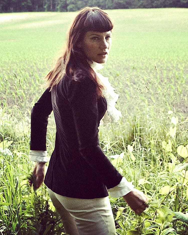 Lily Frost On Taking Risks, Divorce & Life Unfolding As It Should