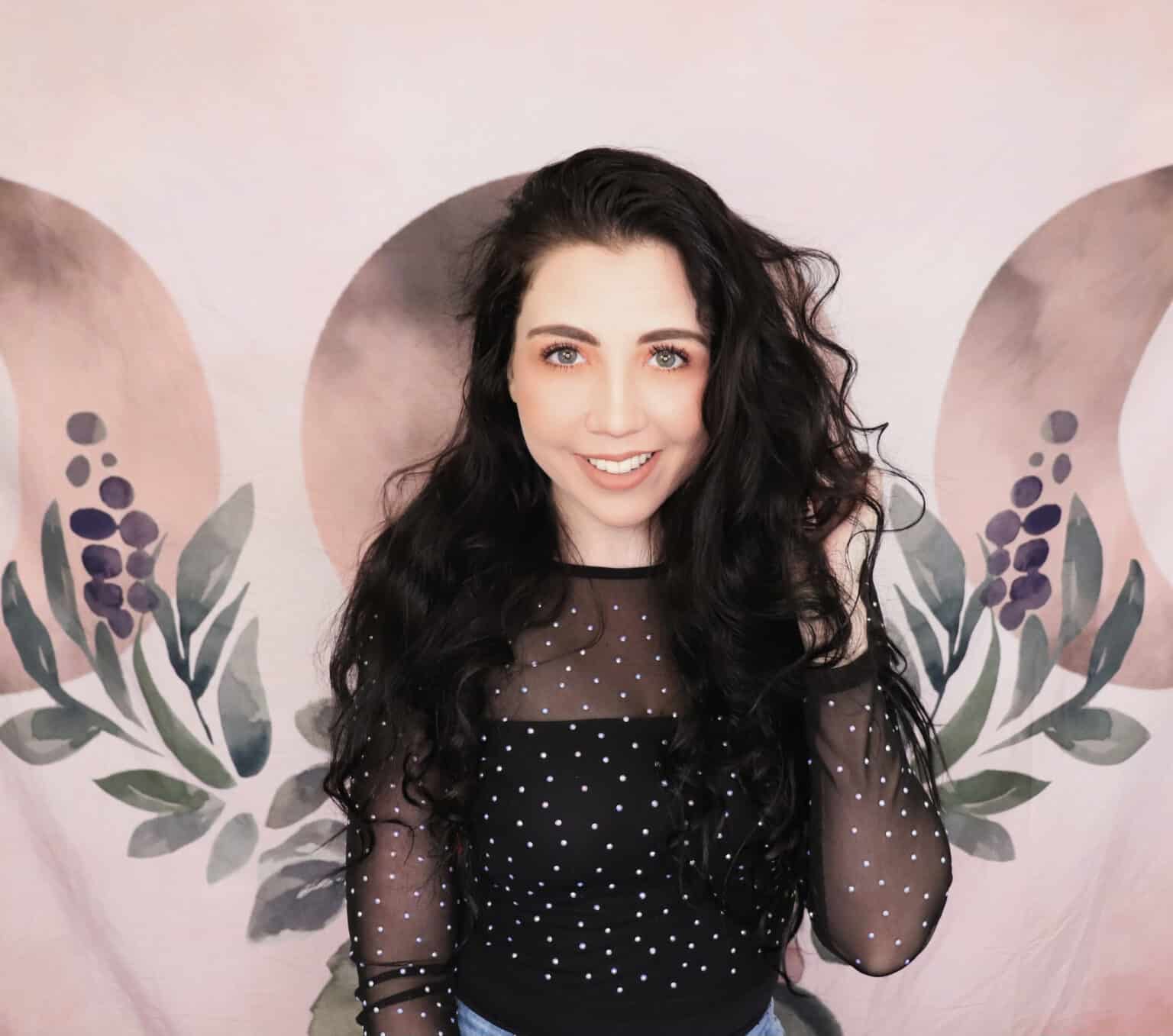 How Canadian Creator Jessii Vee Built a 2.6M YouTube Following ...